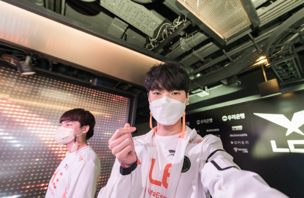 S11入围赛揭幕战将至，DK冠军中单调侃：好奇Chovy的击杀数资讯-小米游戏中心