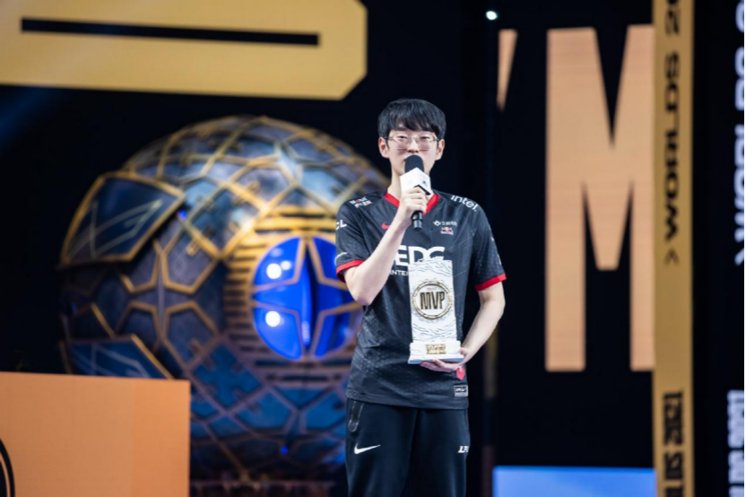 电竞人物传：风流叹今朝，坚守筑传奇，S11 FMVP Scout学弟-小米游戏中心