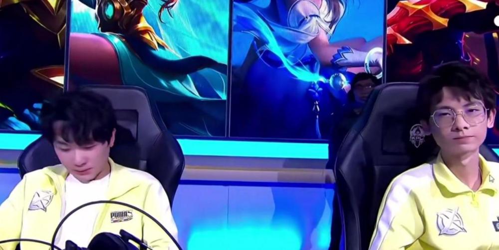 Fly预测XYG输给TTG成功，XYG九月多次被抢龙！张大仙神色暗淡-小米游戏中心