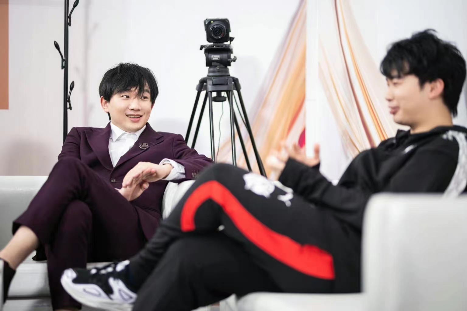 estar4-2EDGM：有惊无险锁定4强，若非打野差距过大，真的要爆冷-小米游戏中心