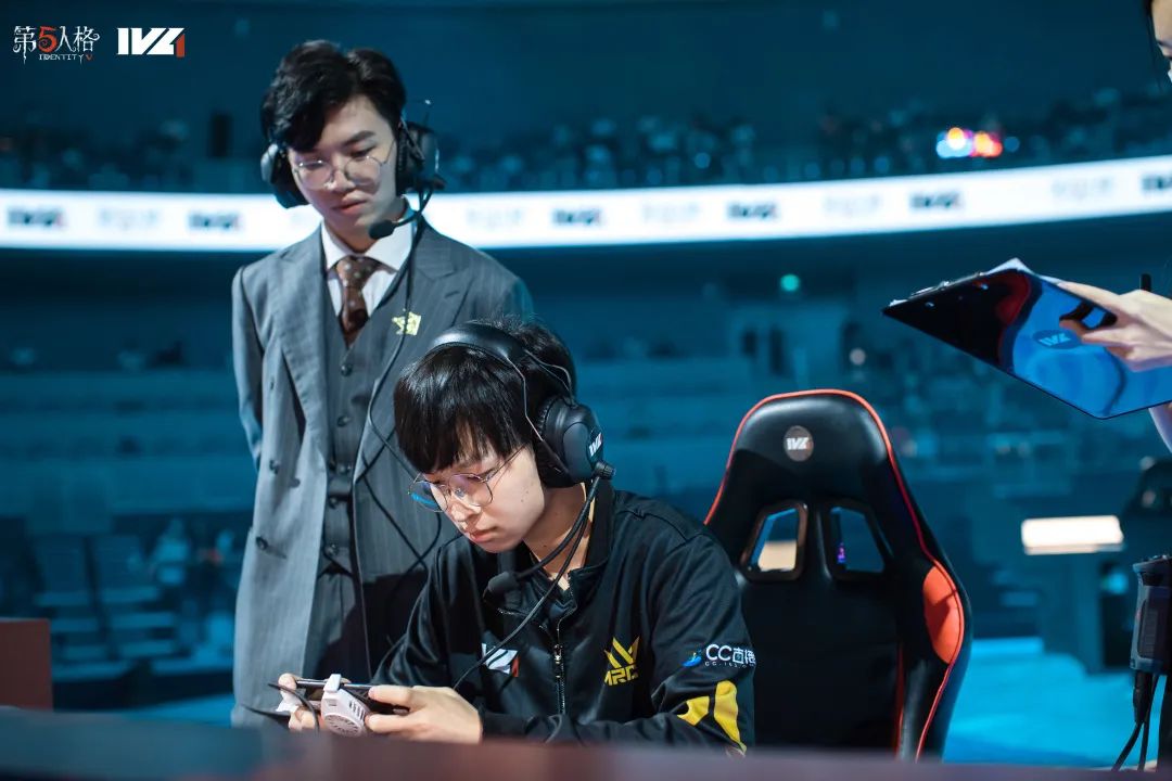 【IVL夏季赛总决赛】Day1精彩赛事&外场活动回顾！ - 第五人格资讯-小米游戏中心