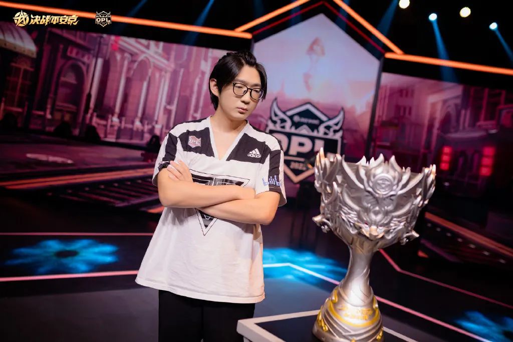 勇者不败，矗立巅峰，恭喜LF斩获2022OPL暑期赛总冠军！ - 决战！平安京资讯-小米游戏中心