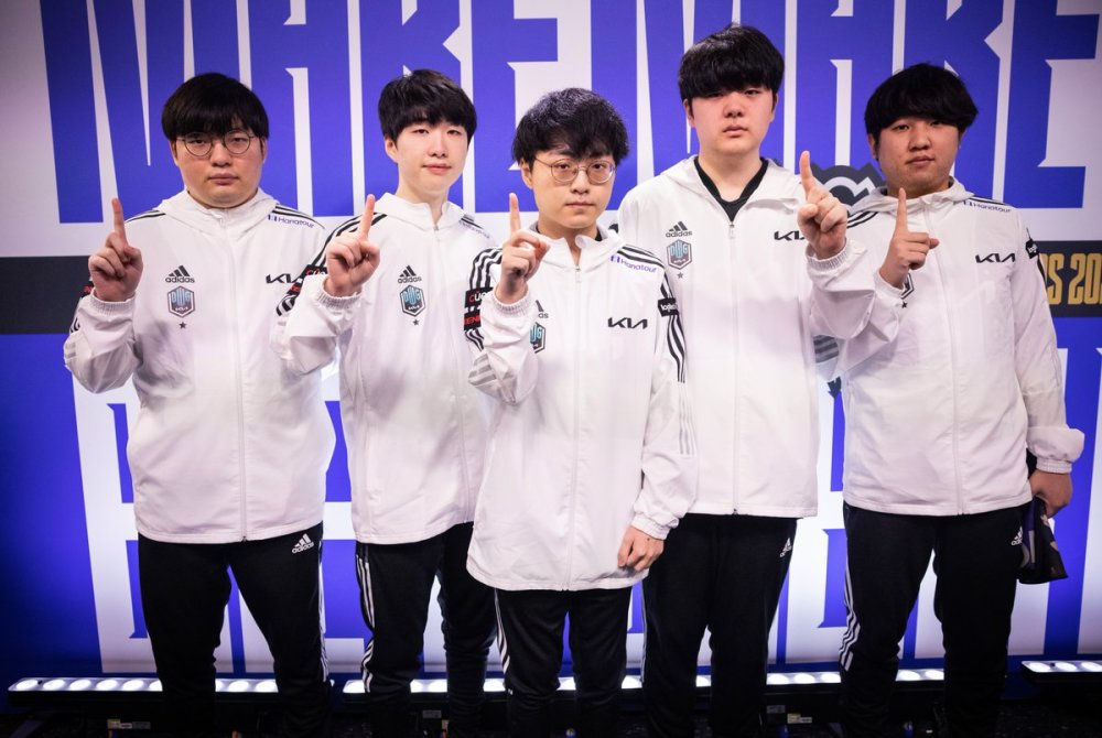 DK九连胜挺进半决赛！国外网友热议：许秀将是下个Faker资讯-小米游戏中心