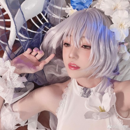 《明日方舟》特米米COS：清纯甜美 - 明日方舟-小米游戏中心