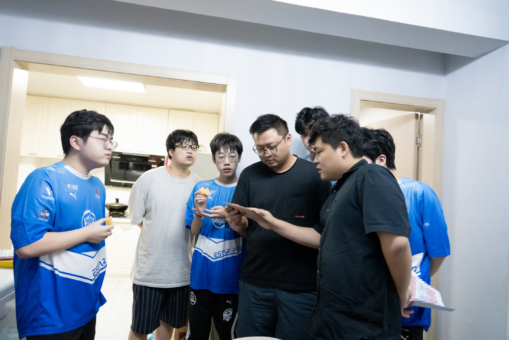 eStar再现统治力，SK称完成第一阶段目标，子阳有望获得常规赛MVP-小米游戏中心