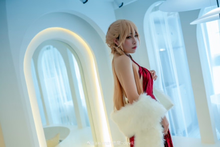 《少女前线》OTs-14COS：身材完美-小米游戏中心