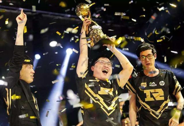 乌兹真的不行！斗鱼全面封禁Uzi弄懵PDD，被迫改房间名字引热议资讯-小米游戏中心