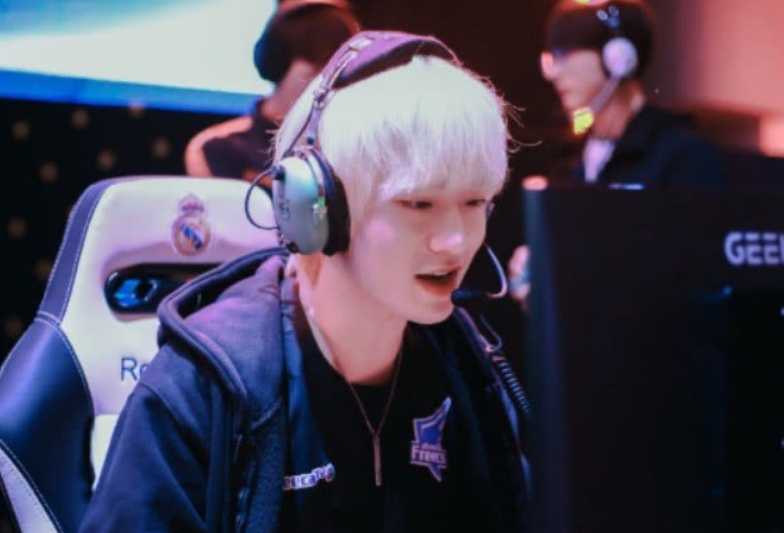 957复盘S7世界赛！透露WE当年全靠教练红米和大舅子资讯-小米游戏中心