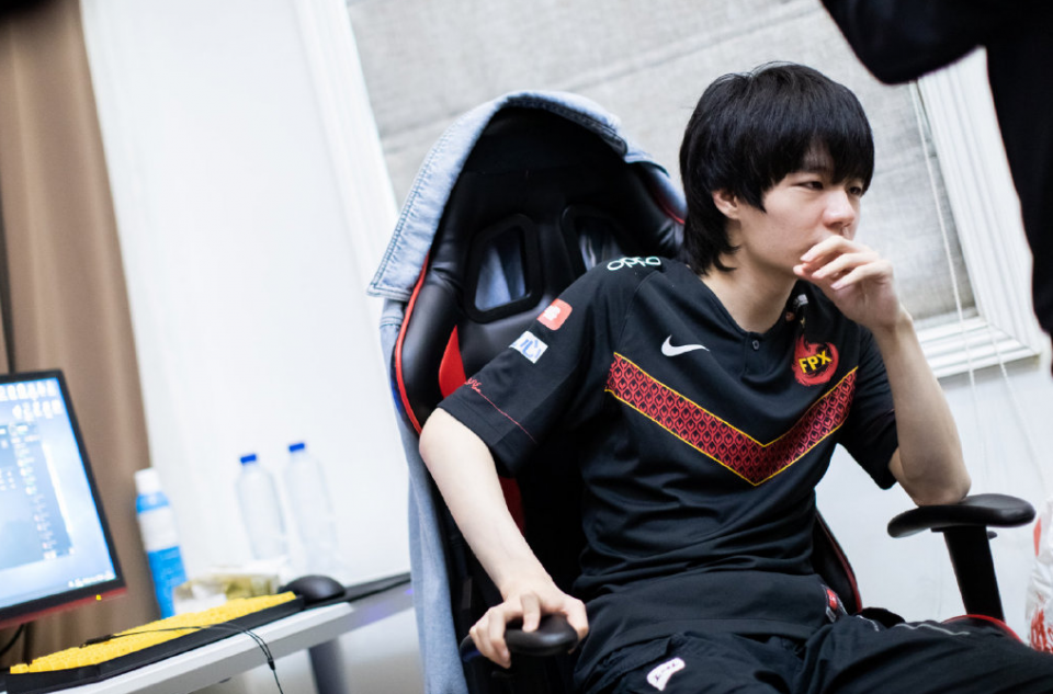 英雄联盟：原本有机会加入EDG？Crisp深夜爆猛料，羊驼存在感十足资讯-小米游戏中心