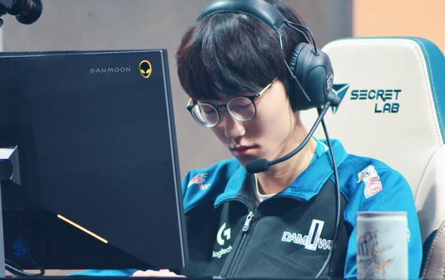 369惨遭无视！Nuguri谈季中杯LPL上单：TheShy和Khan强Zoom很稳资讯-小米游戏中心