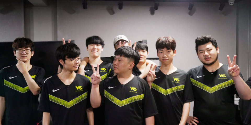 小乐言再次被抬走后，VG爆冷逆转FPX，IGY中野真要稳坐替补席了！资讯-小米游戏中心