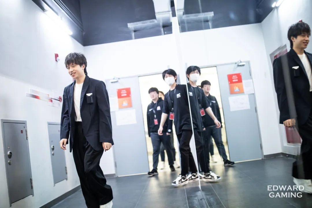 EDG2:1战胜SN！拿下两连胜！资讯-小米游戏中心