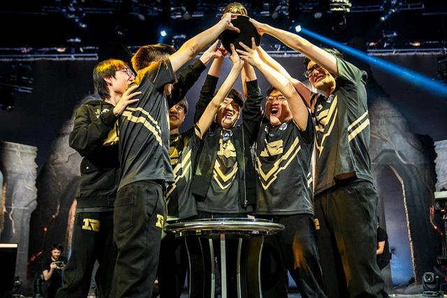 G2官博520表白RNG和IG，却忘了FNC，结果FNC“吃醋了”资讯-小米游戏中心