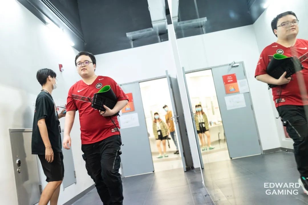 EDG2:1战胜SN！拿下两连胜！资讯-小米游戏中心